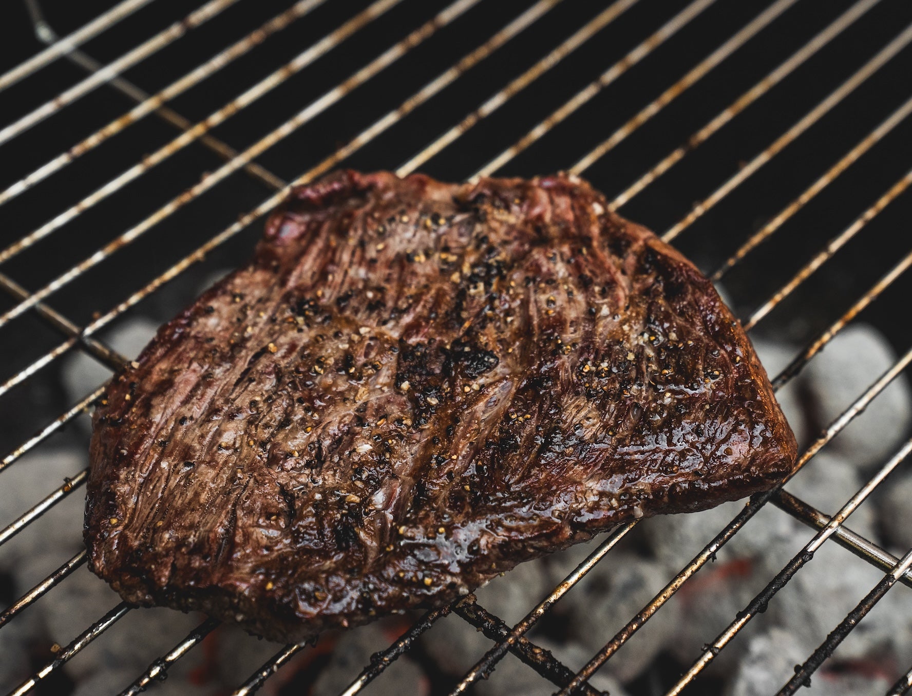 Premium Bavette Steak | Richly Marbled & Full of Flavor – Simpson's Meats